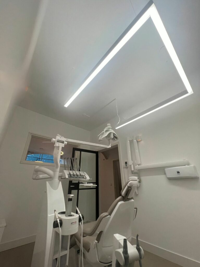 PHU full spectrum treatment room LED light for dental clinics