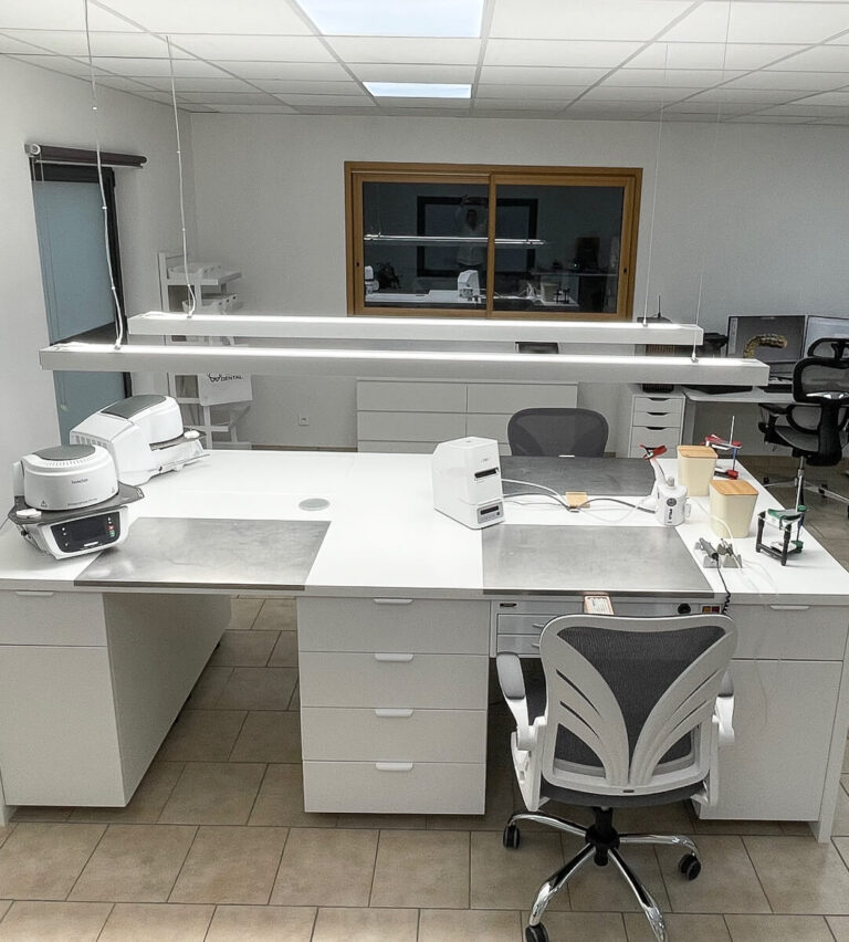 PHW - DentLed Dental Laboratory Lamp